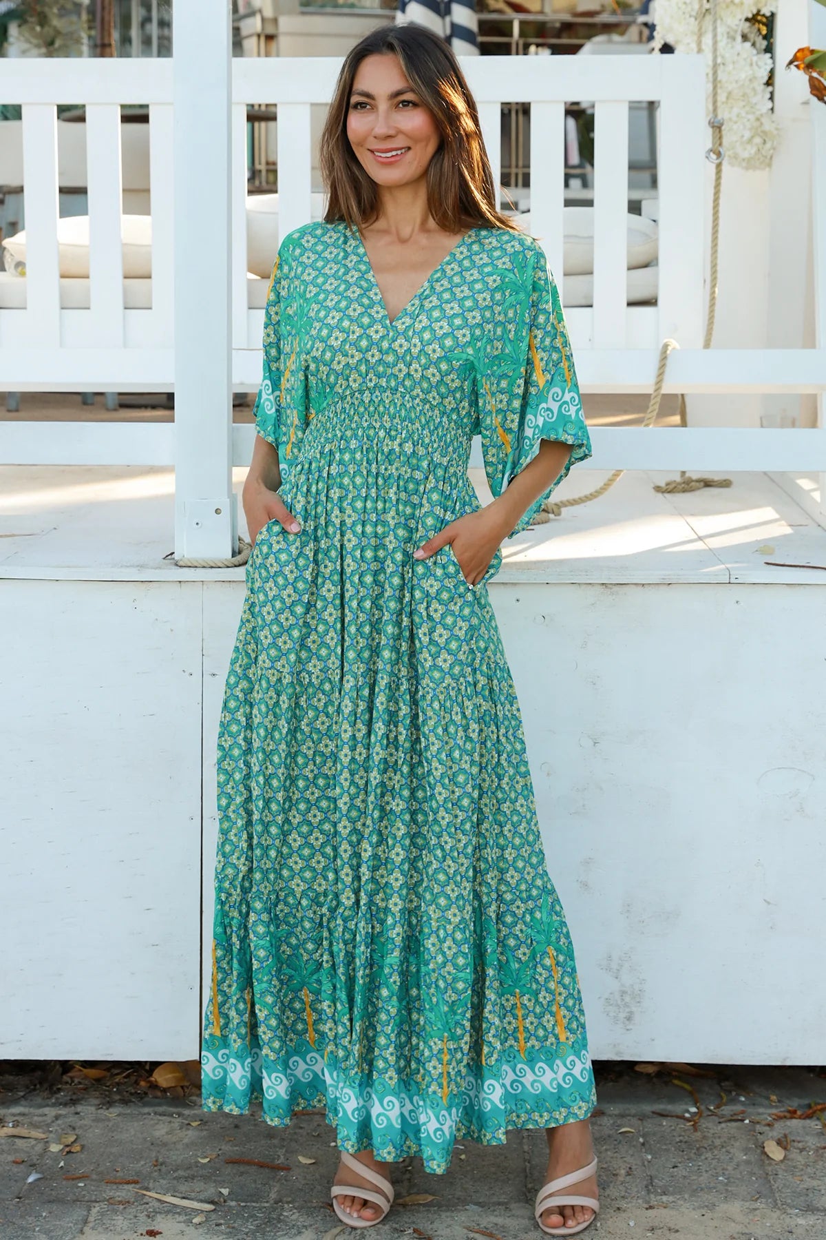 Cloria Maxi – Coastal Curves